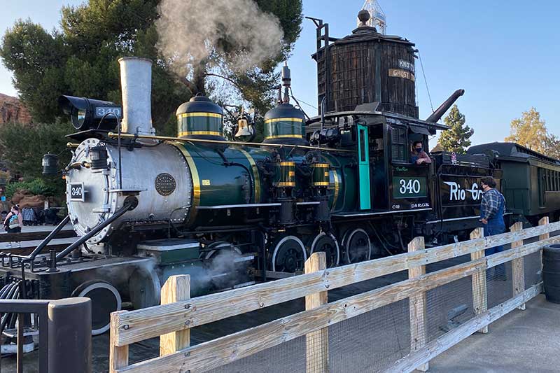 10 Not-to-Miss Knott's Berry Farm Rides and Attractions