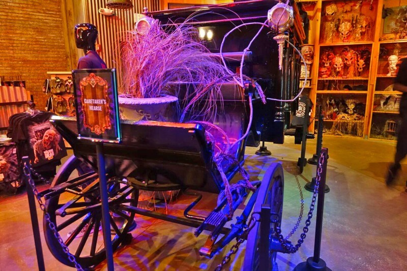 Can You Survive Vamp '55 Scare Zone at HHN 2016? - Orlando Guide ...