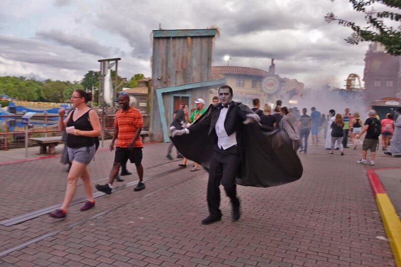 Can You Survive Vamp '55 Scare Zone at HHN 2016? - Orlando Guide ...