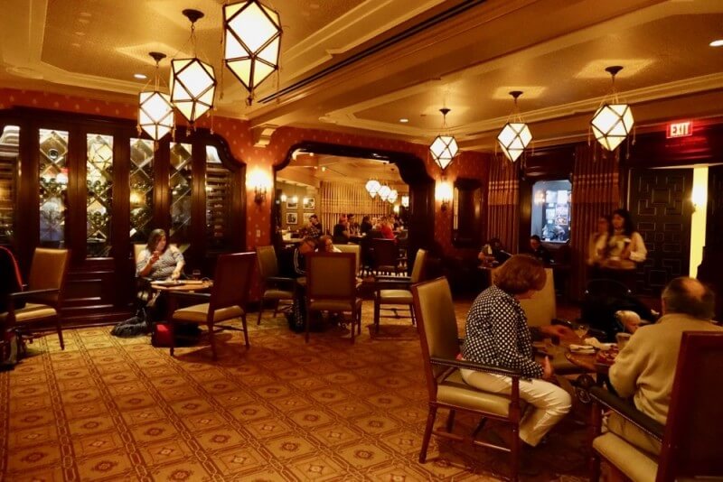 The 6 Best Bars and Lounges at Disneyland Resort