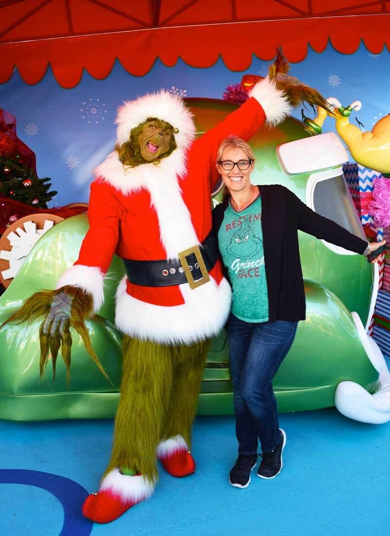 Guide to Universal Studios Hollywood Character Spotting