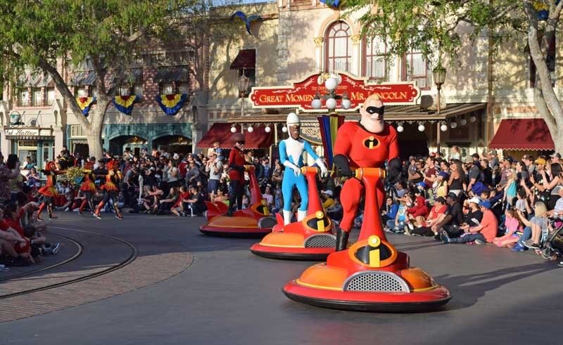 Best Viewing of Disneyland Pixar Play Parade