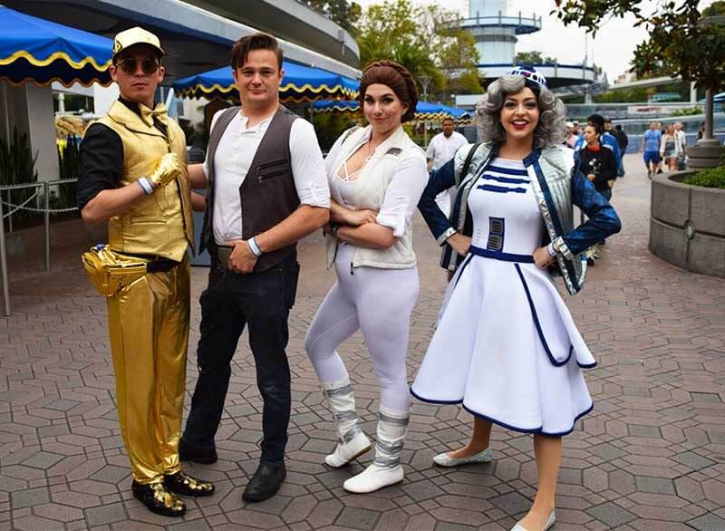 Our Galactic Guide to Star Wars: Galaxy's Edge at Disneyland