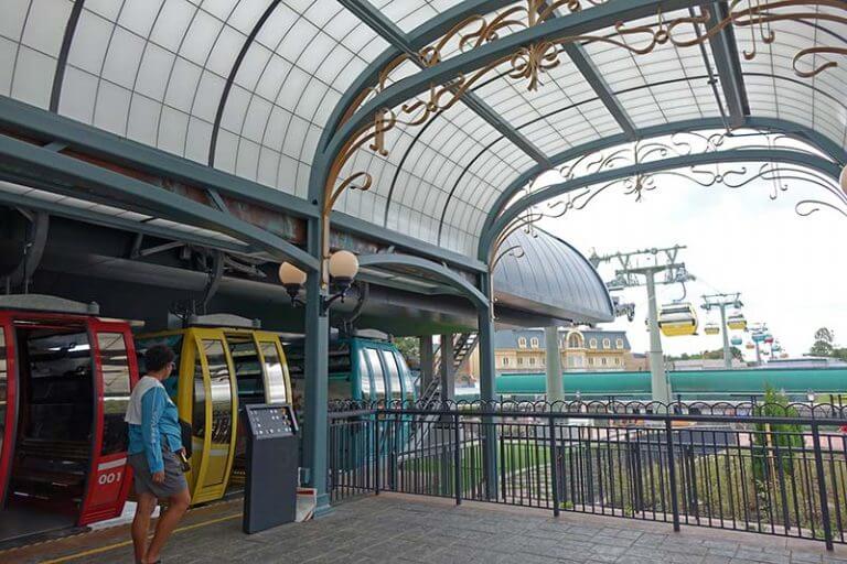 The Expert Guide to EPCOT Transportation