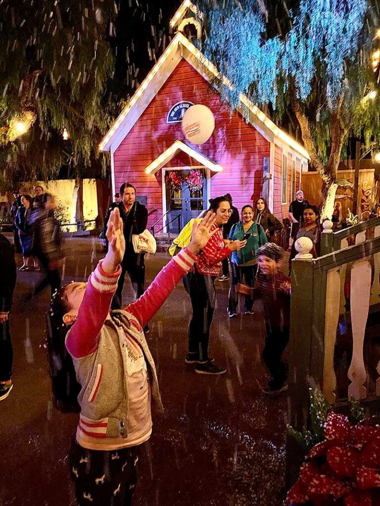 A Festive Guide to Knott's Merry Farm