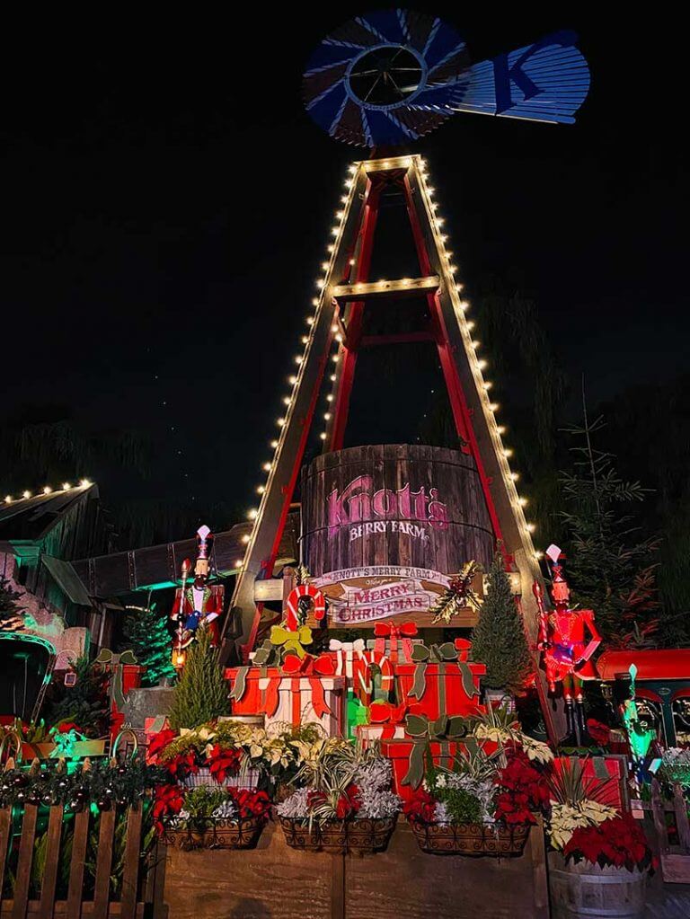 A Festive Guide to Knott's Merry Farm