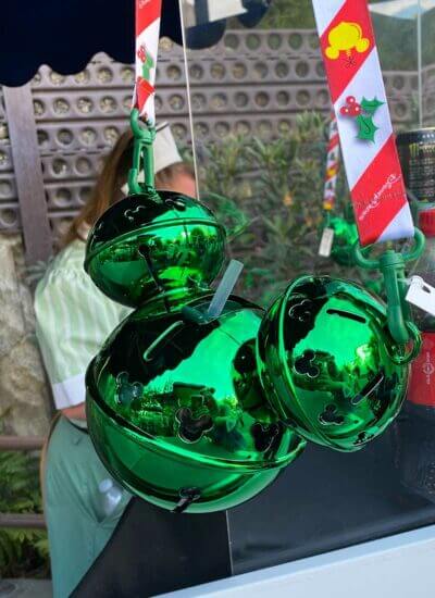 Our Guide to the Yummiest Holiday Treats at Disneyland