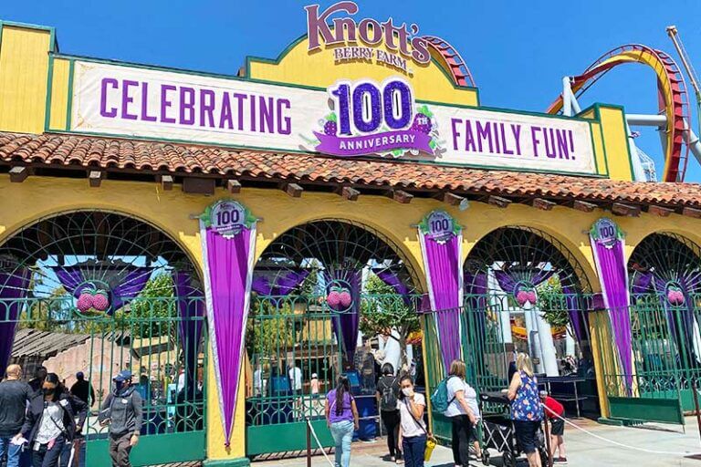Our Hoppin' Guide to Knott’s Berry Farm Events in 2021