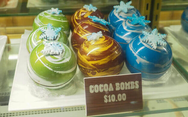 An Insider's Guide to Christmas at Universal Orlando Resort