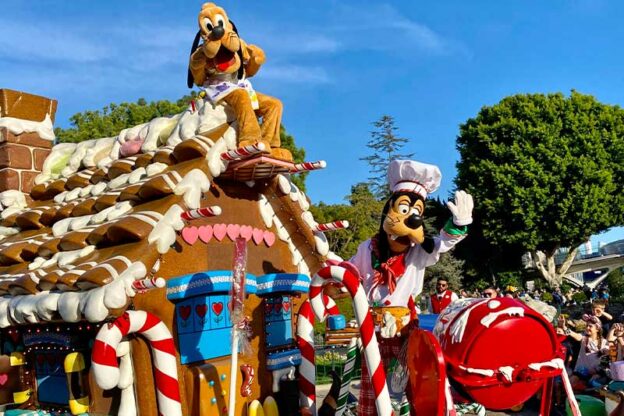 Our Guide to Planning for Christmas at Disneyland