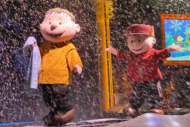 A Festive Guide to Knott's Merry Farm