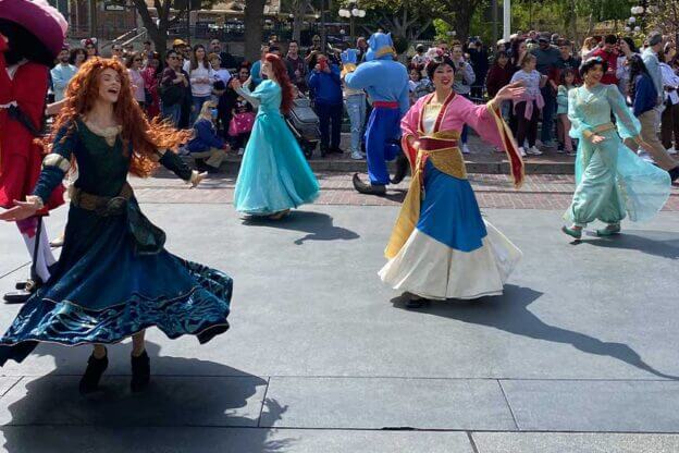 Tips for Meeting Princesses at Disneyland