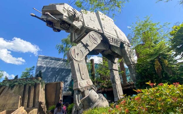 A Space Traveler's Guide to Walt Disney World Resort