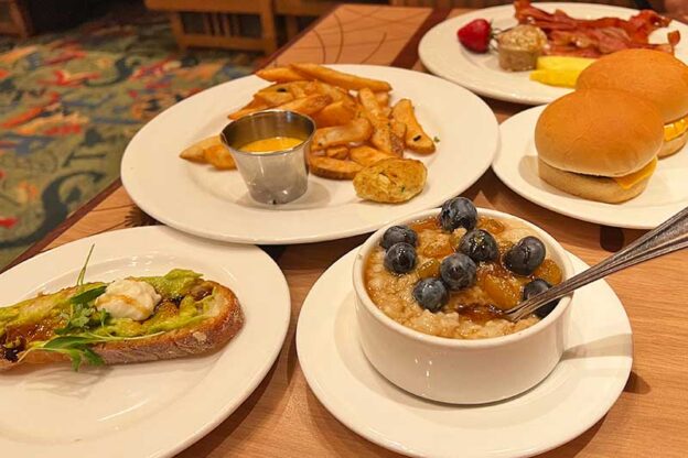 Mickey's Tales of Adventure at Storytellers Café, Disneyland