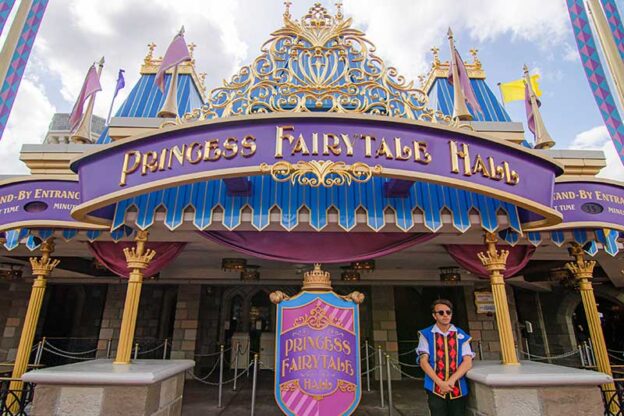 Your Royally Good Guide to Finding Princesses at Disney World