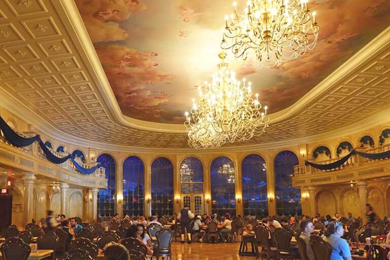 The Ins and Outs of Disney World Dining Reservations