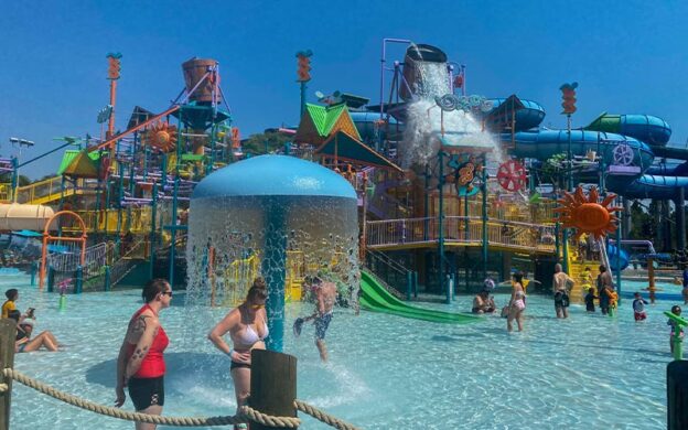 Everything You Need to Know About Aquatica Orlando