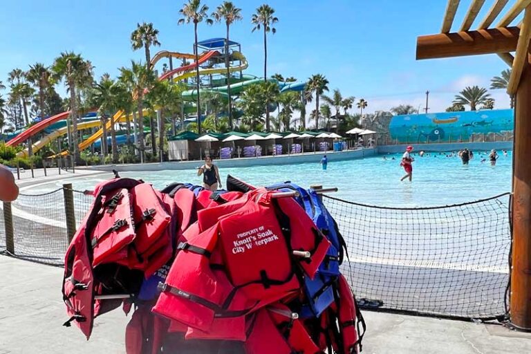 Frog Family’s Stay-Cool Guide to Knott’s Soak City Water Park
