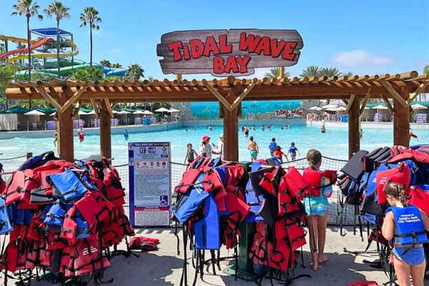 Frog Family’s Stay-Cool Guide to Knott’s Soak City Water Park