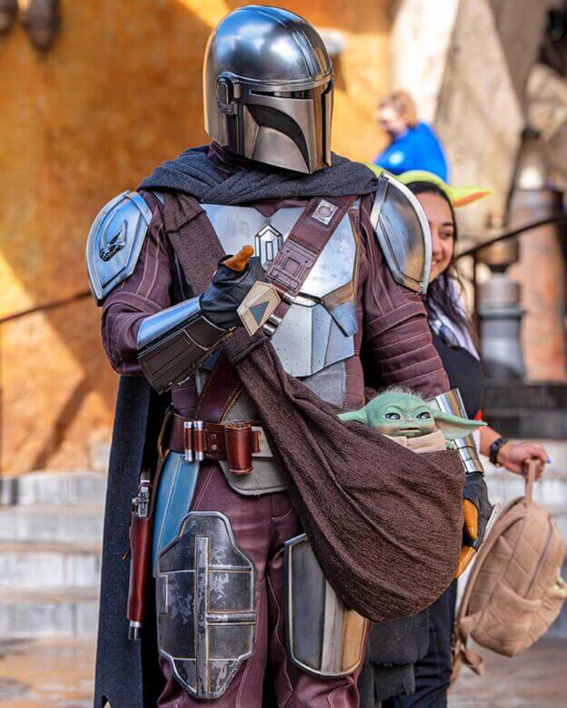 Our Galactic Guide to Star Wars: Galaxy's Edge at Disneyland