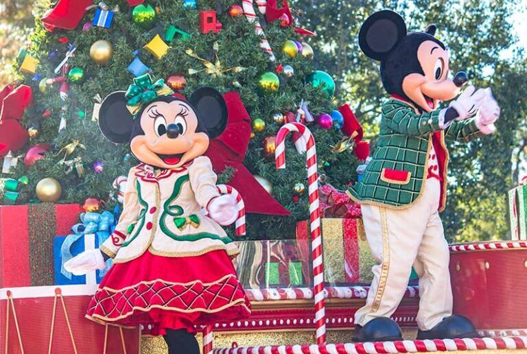A Guide to Christmas at Magic Kingdom Park