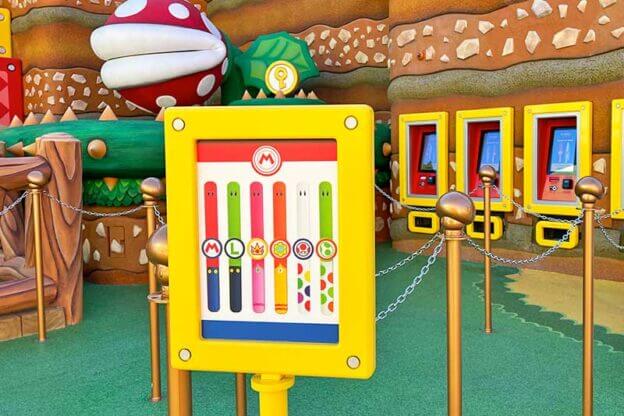 How to Use a Super Nintendo World Power-Up Band in Hollywood