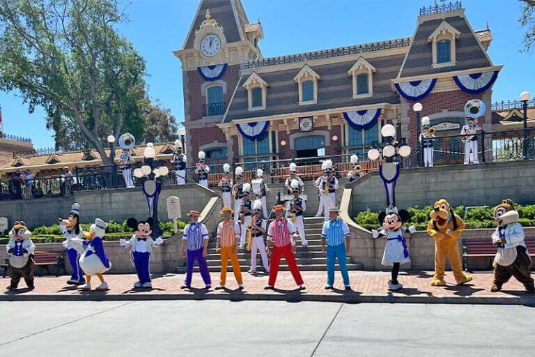 Tips on Meeting Your Favorite Disneyland Characters