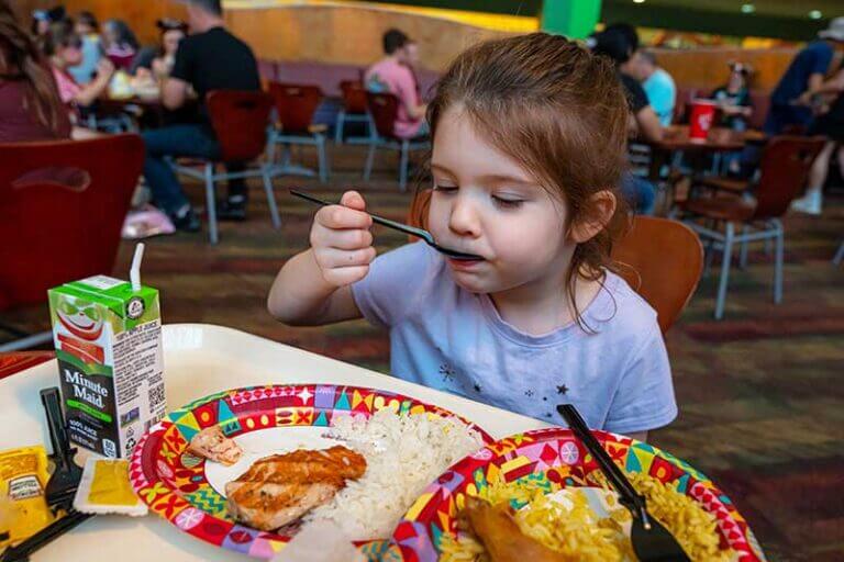 All the Details on the Disney Dining Plan