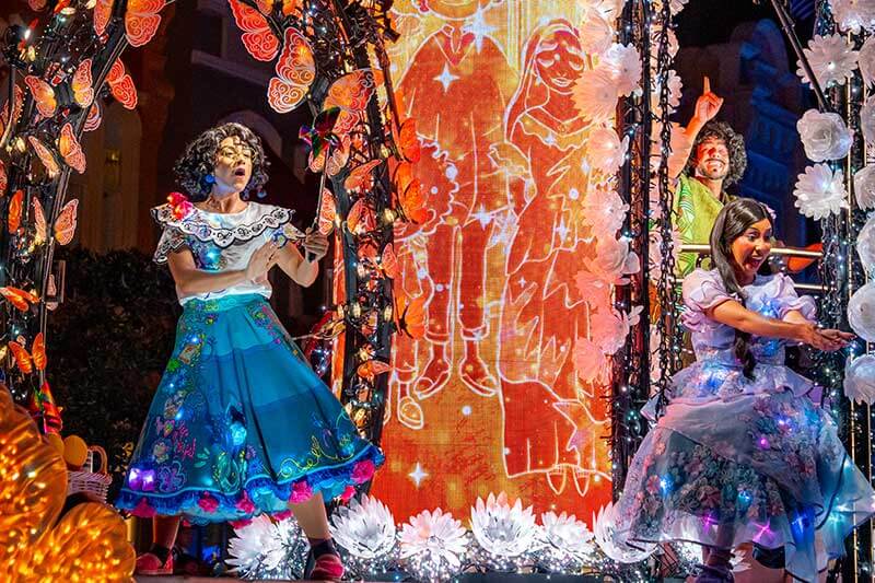 Disney Starlight — New Nighttime Parade at Magic Kingdom