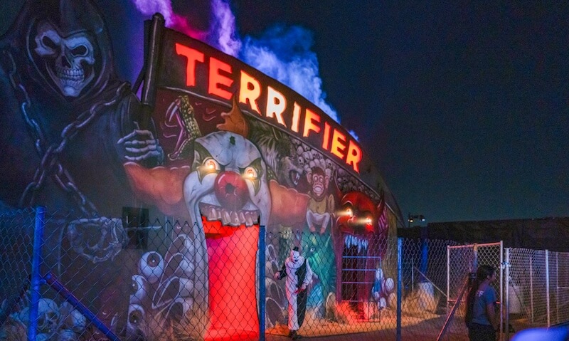 A Guide for the First Timer at Halloween Horror Nights Hollywood