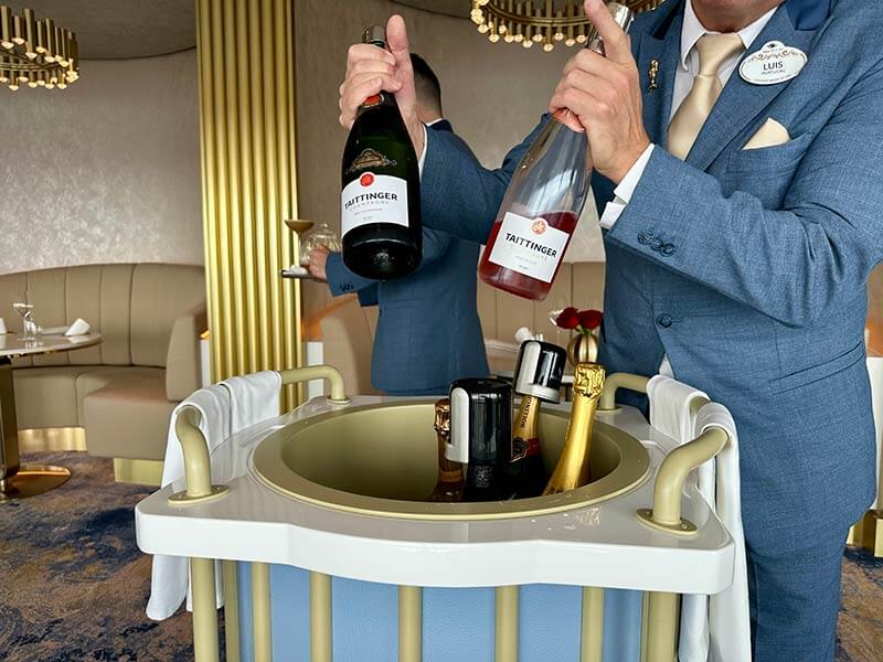 Enchanté Disney Cruise Restaurant Review