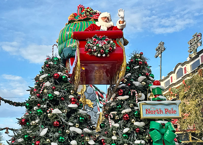 Where to Meet Santa at Disneyland Resort in 2025