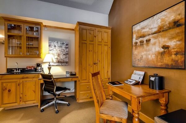 Keystone Lodge | Keystone Colorado Hotels | Undercover Tourist