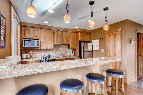 Lakeside Village Condominiums | Keystone Colorado Hotels | Undercover ...