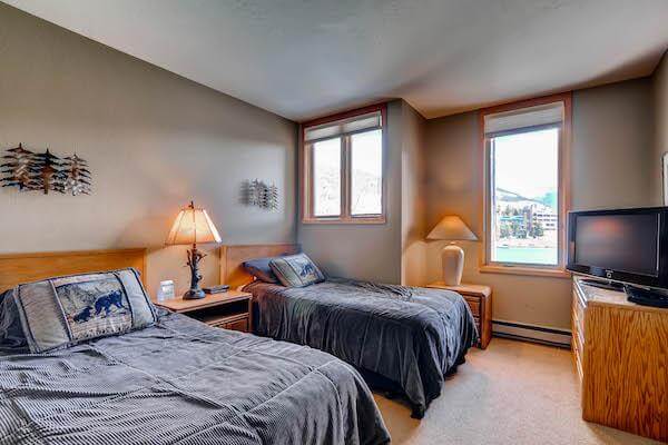 Lakeside Village Condominiums | Keystone Colorado Hotels | Undercover ...