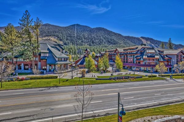 ZALANTA | Lake Tahoe Area Hotels | Undercover Tourist