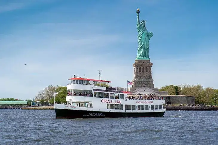 Circle Line Sightseeing tickets discount | New York City | Undercover ...