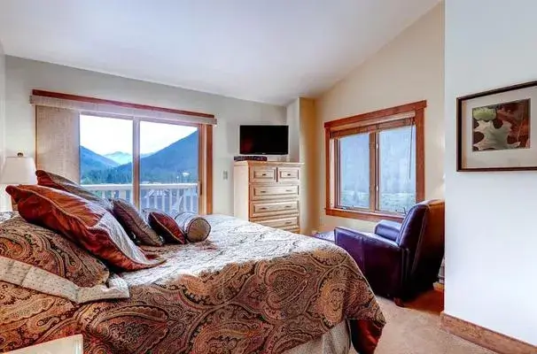 River Run Village by Vail Resorts | Keystone - Kids Ski Free ...