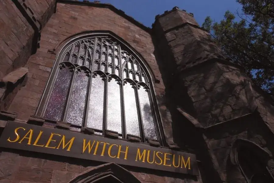 Salem Witch Museum tickets discount | Boston | Undercover Tourist