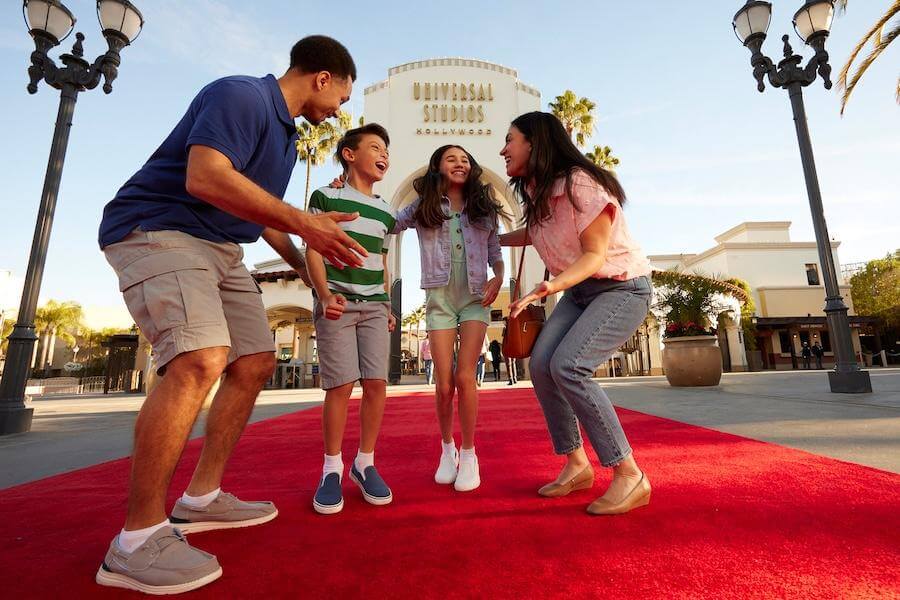 Universal Studios Hollywood | Universal discount tickets, crowds ...