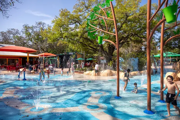 ZooTampa at Lowry Park Discount Tickets | Tampa | Undercover Tourist