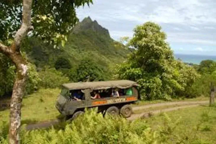 Kualoa Ranch tickets discount | Honolulu | Undercover Tourist