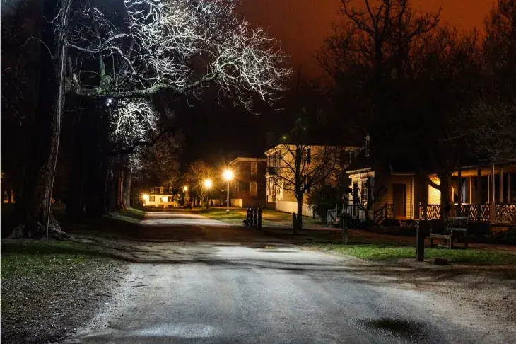 Colonial Ghosts: Colonial Ghosts Tour | Undercover Tourist